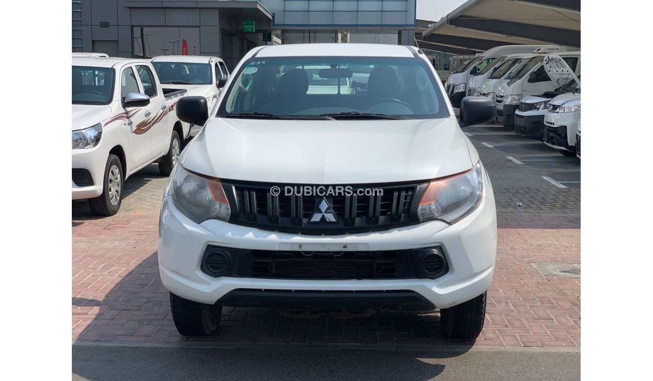 Used Mitsubishi L200 2016 4x4 Ref#536 2016 for sale in Sharjah - 549153