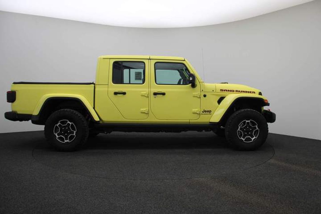 Used Jeep Gladiator Sand Runner 3.6 2023 for sale in Dubai - 858367