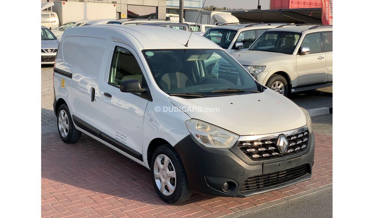 Used Renault Dokker 2018 I Van I Ref#230 2018 for sale in Sharjah - 611478