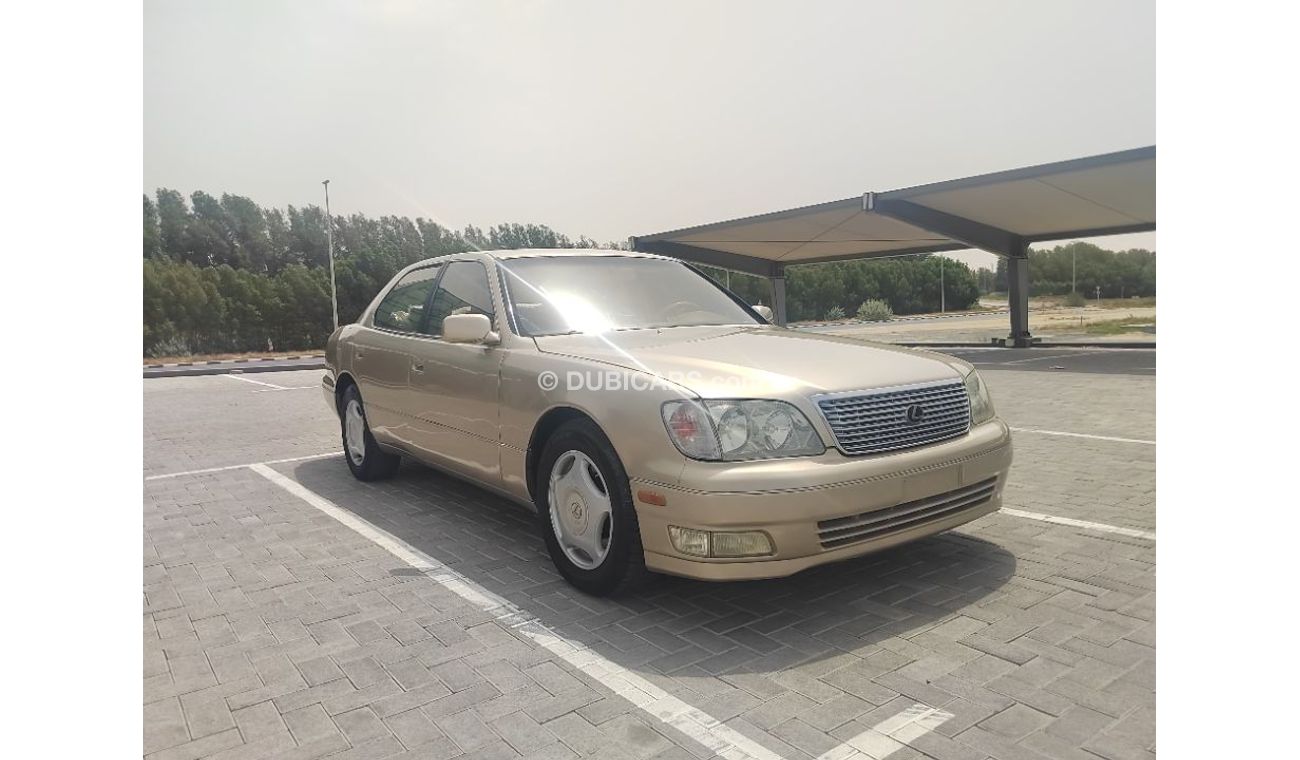 Used Lexus LS 400 2000 2000 for sale in Sharjah - 639035
