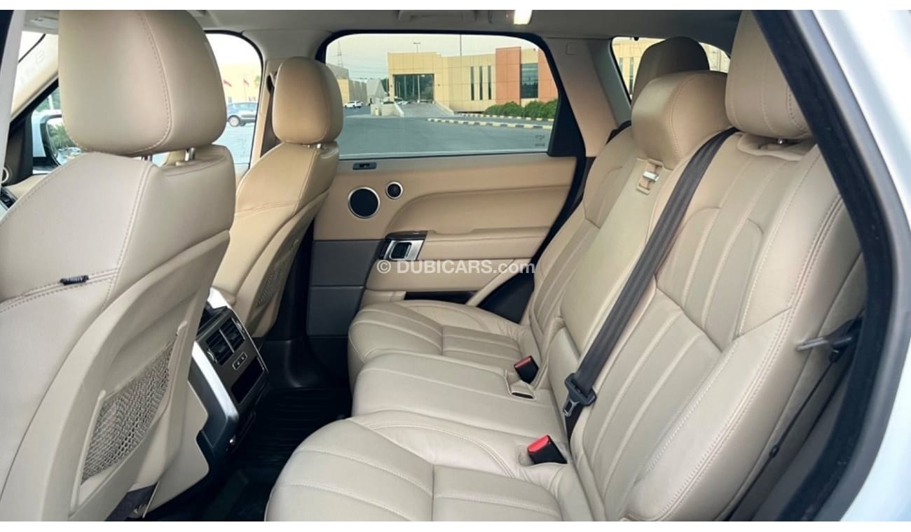 Used Land Rover Range Rover Sport 3.0L V6 2016 for sale in Sharjah - 691673