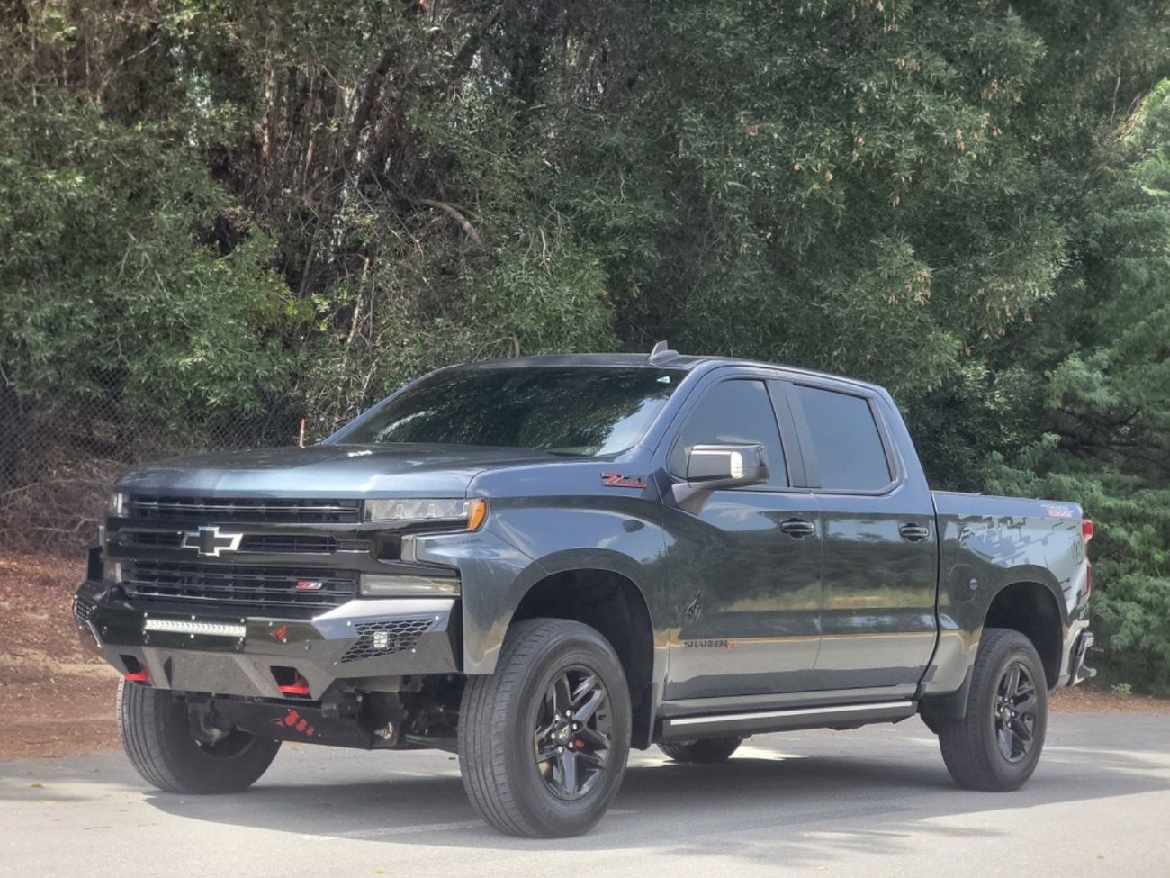 Used Chevrolet Silverado Trail Boss 2021 for sale in Dubai - 728156