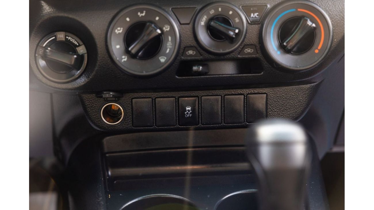 Used Toyota Hilux GL 2020 Double Cabin Pick Up 2.7L - Power Shutters ...
