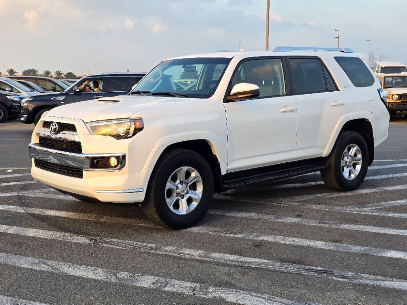 Used Toyota 4Runner 2018 model SR5 leather seats and 4x4 2018 for sale ...