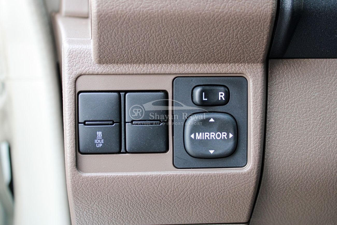 جديدة تويوتا لاند كروزر هارد توب LHD LC76 4.5L TDSL-E V8 4WD 5DR 5S MT 2024MY 2024 للبيع في دبي ...