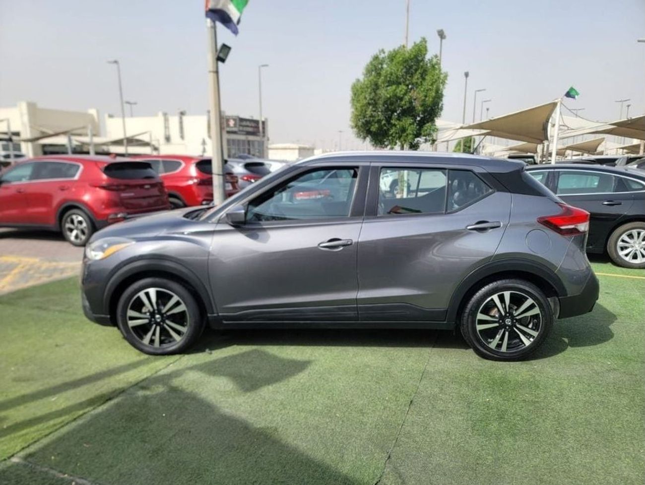 Used Nissan Kicks 1.6 SV 2020 for sale in Dubai - 825332