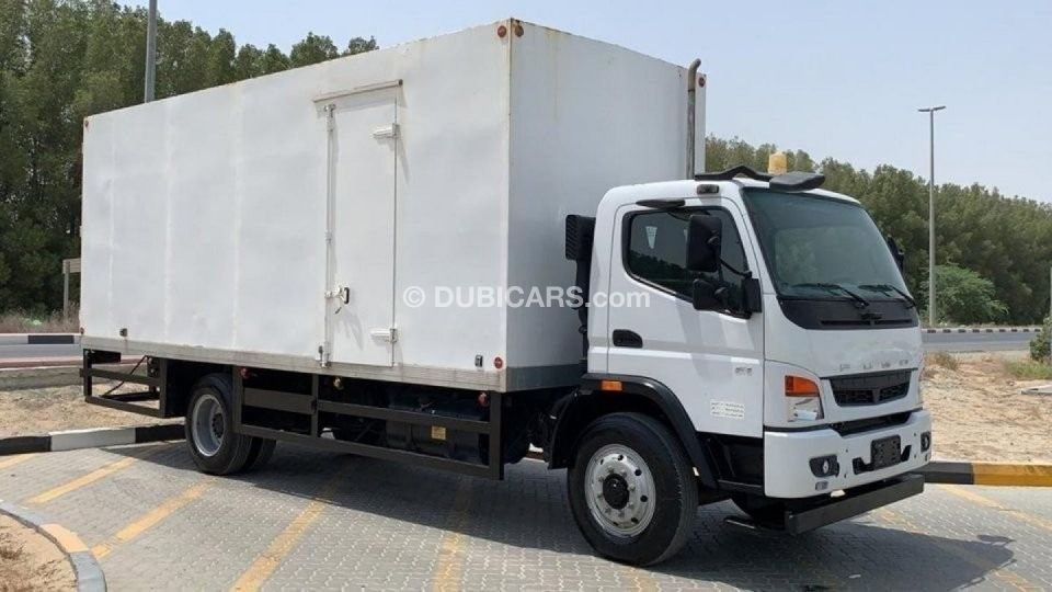 Used Mitsubishi Fuso Canter Fuso 8 Ton 2017 Ref#419 2017 for sale in Sharjah - 545270