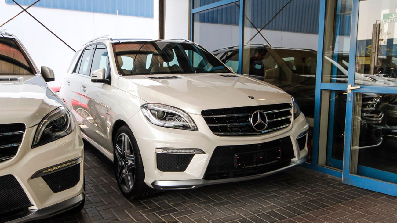 Used Mercedes-Benz ML 63 AMG V8 Biturbo 2015 for sale in Dubai - 28954