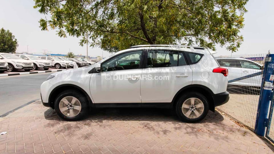New Toyota RAV4 4WD 2015 for sale in Dubai - 25243
