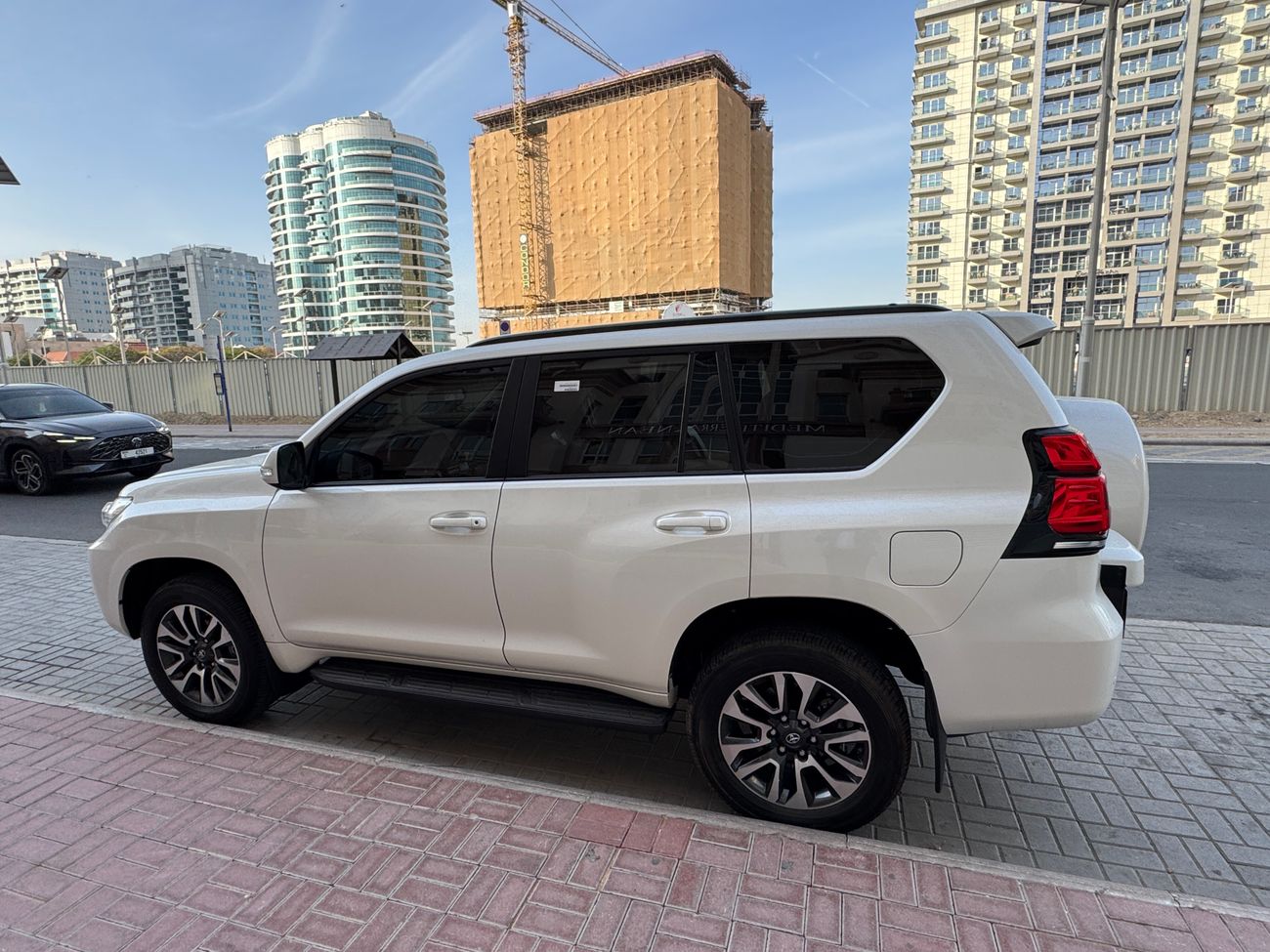 Used Toyota Prado GXR 4.0L 2024 purchased 2 years more warranty 2023 for sale in Dubai - 830329
