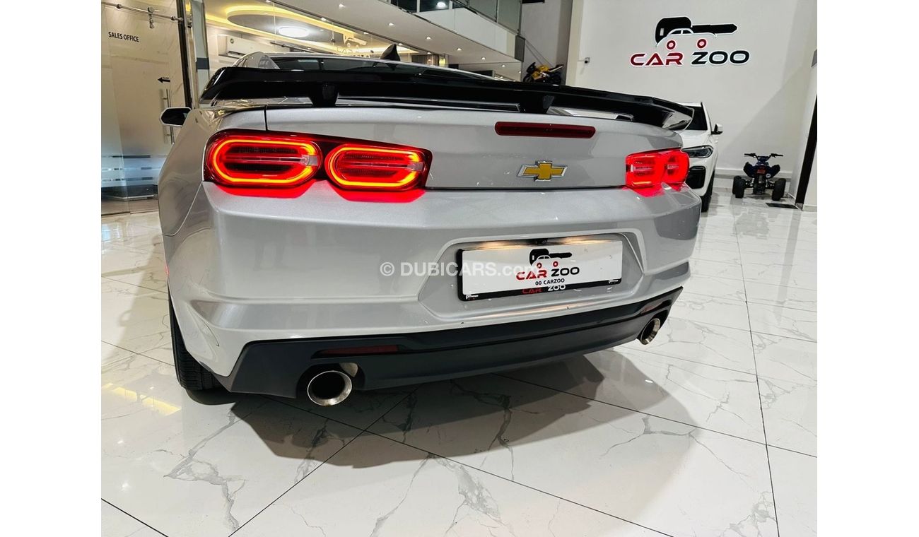Used Chevrolet Camaro LT2 2019 for sale in Dubai - 655933