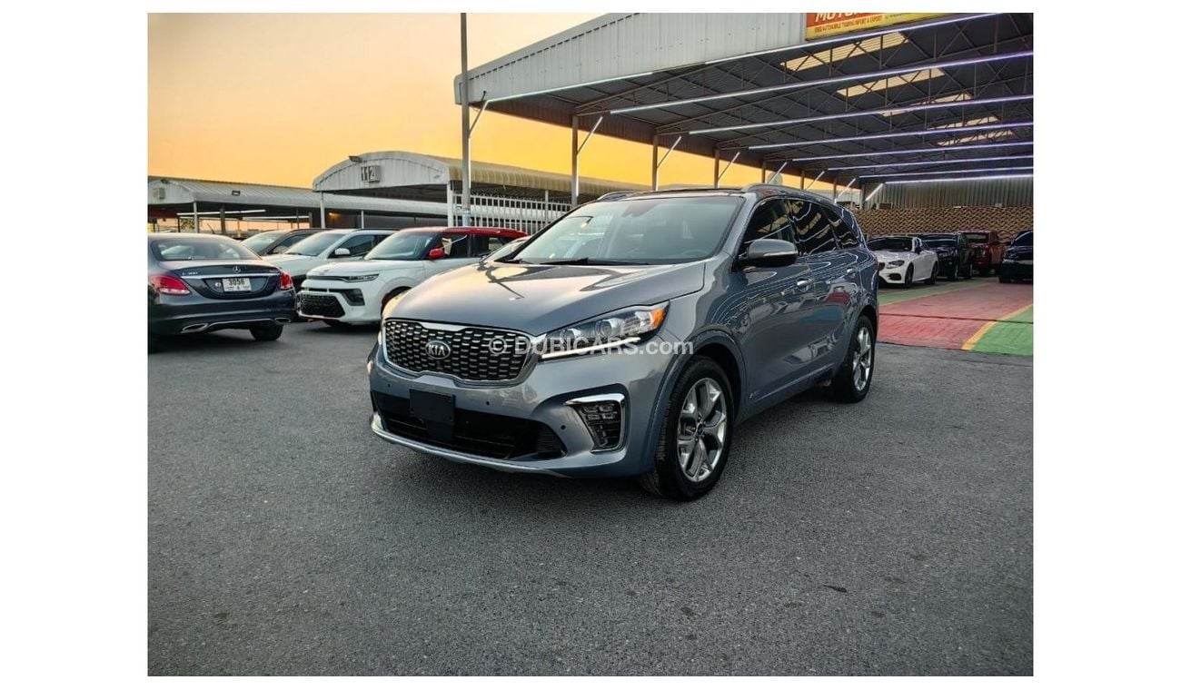 Used Kia Sorento 2020 for sale in Dubai - 588030