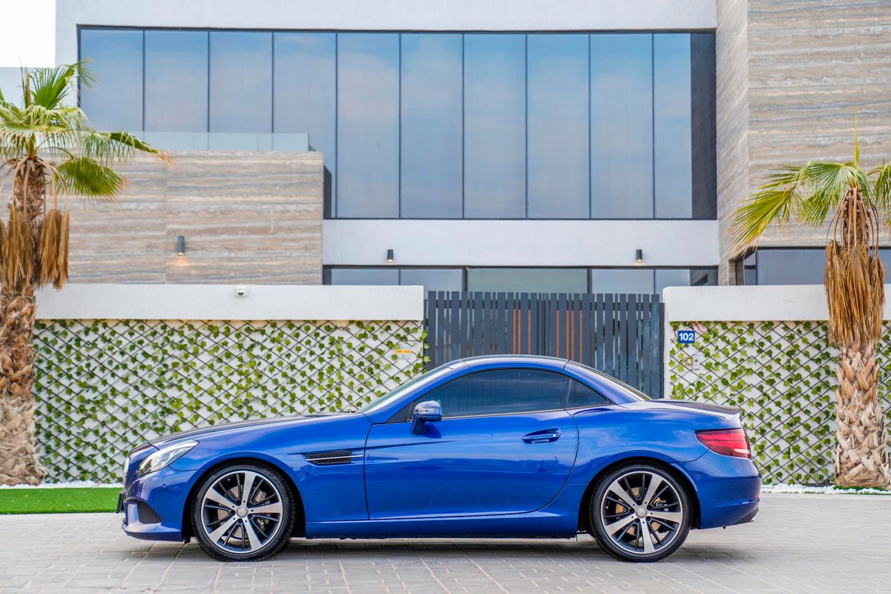 Used Mercedes-Benz SLC 300 AMG | 2,233P.M | 0% Downpayment | Full ...