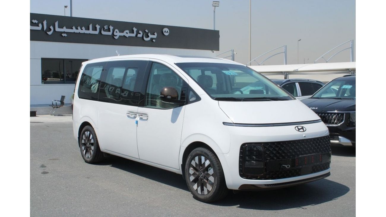 New HYUNDAI STARIA 3.5L ROYAL 9 SEATER WHITE COLOR 2024MY 2024 for sale in Dubai - 723295