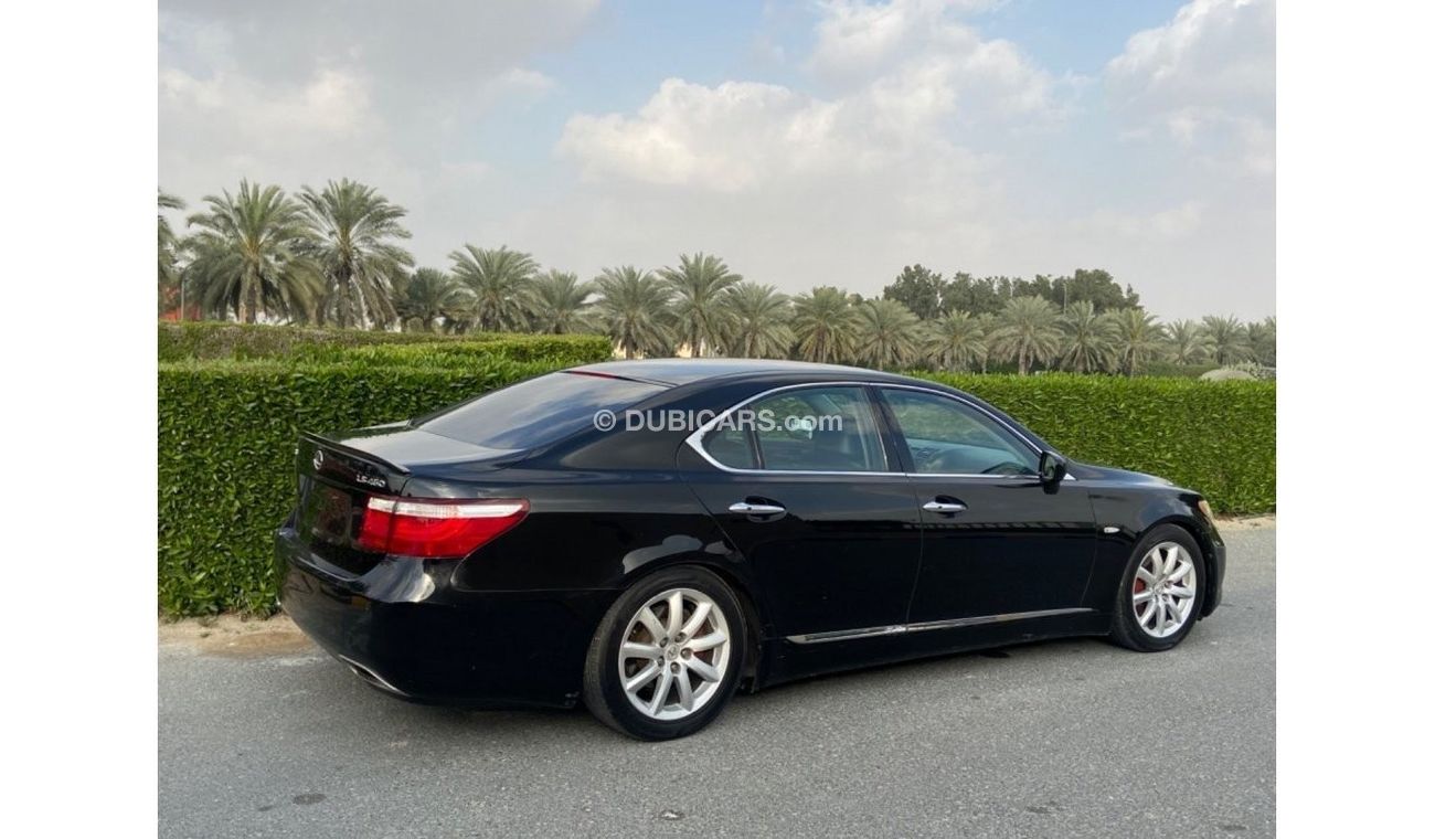 Used Lexus LS460 2007 for sale in Dubai - 497337