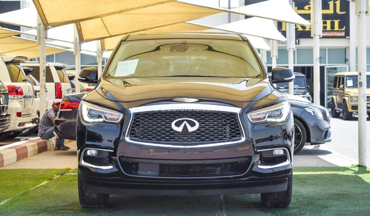 Used Infiniti QX60 2020 for sale in Sharjah - 610582