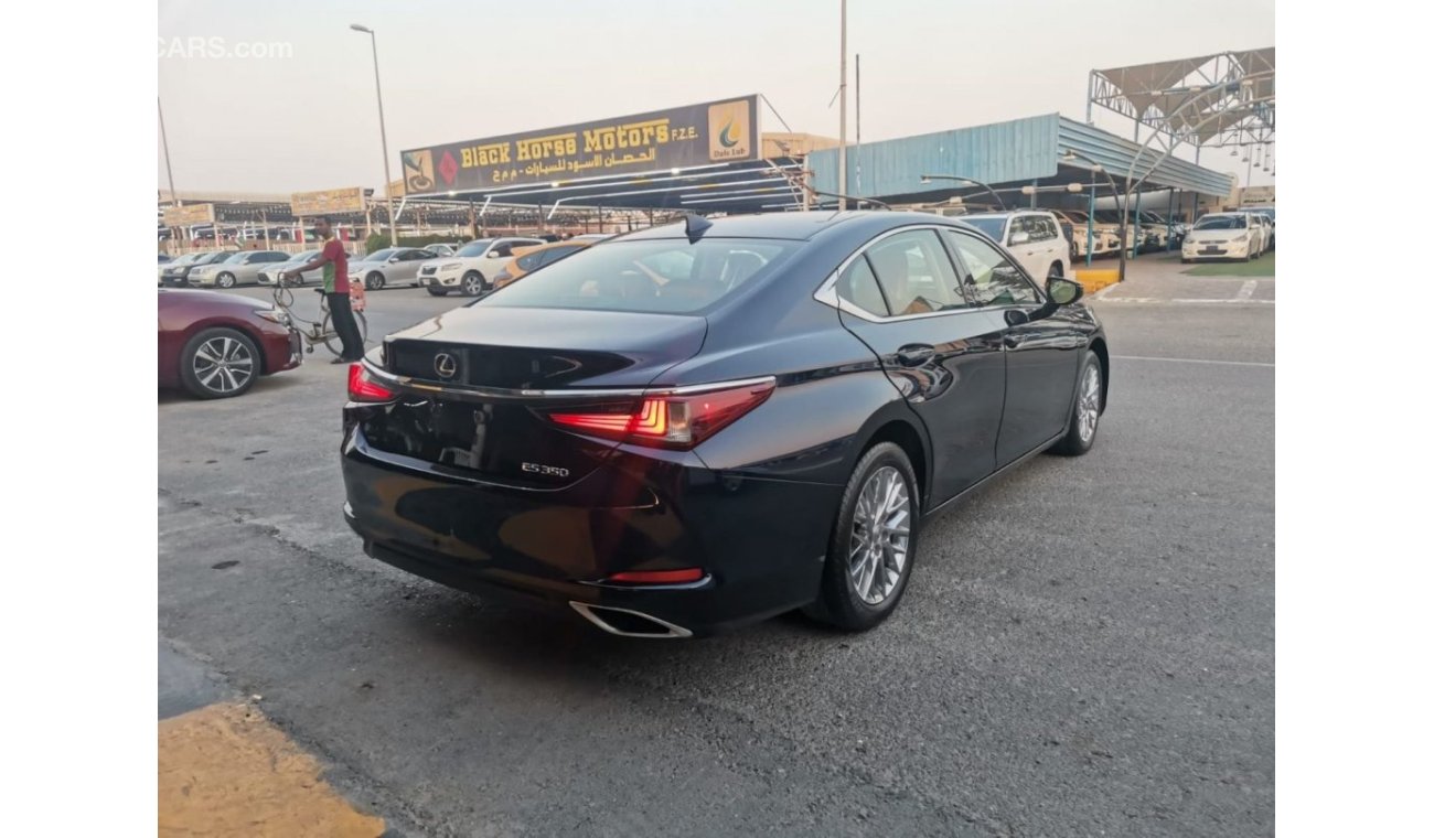 Used Lexus ES350 2019 for sale in Dubai - 552050