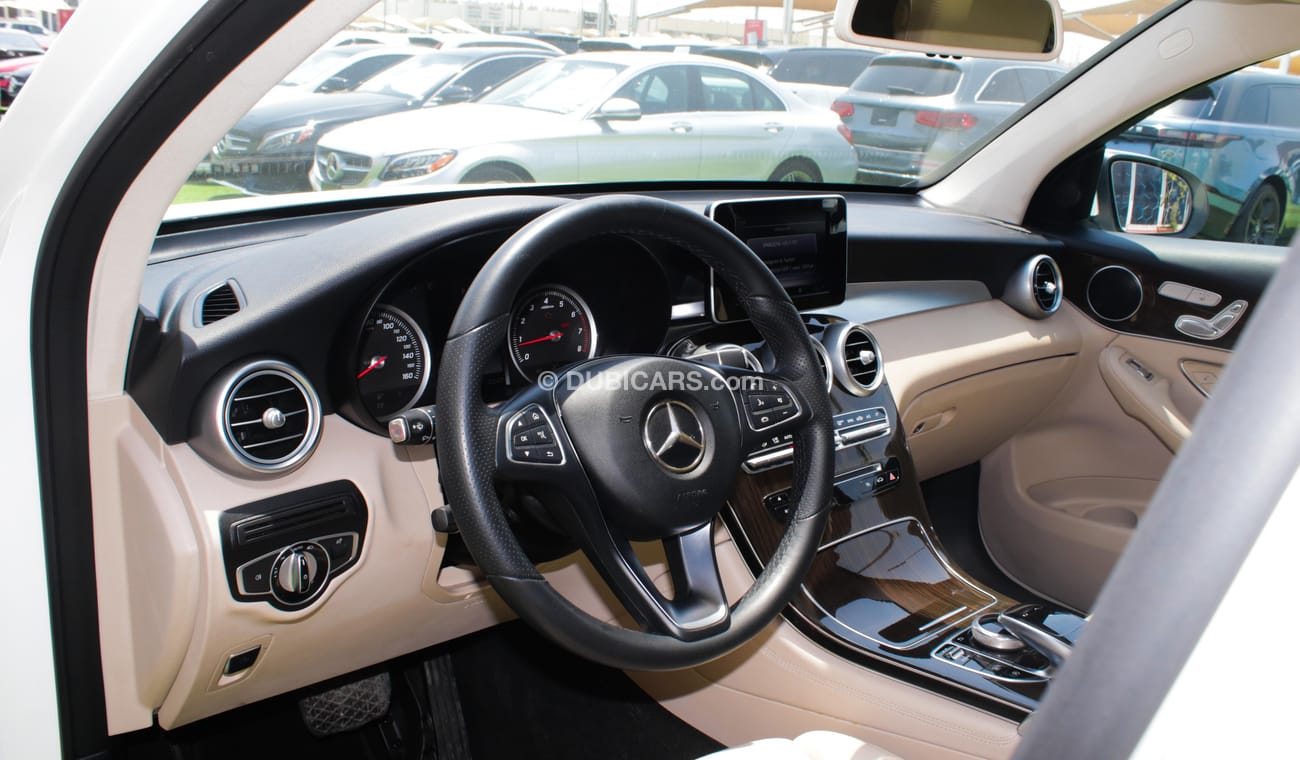 Used Mercedes-Benz GLC 300 2017 for sale in Dubai - 538460