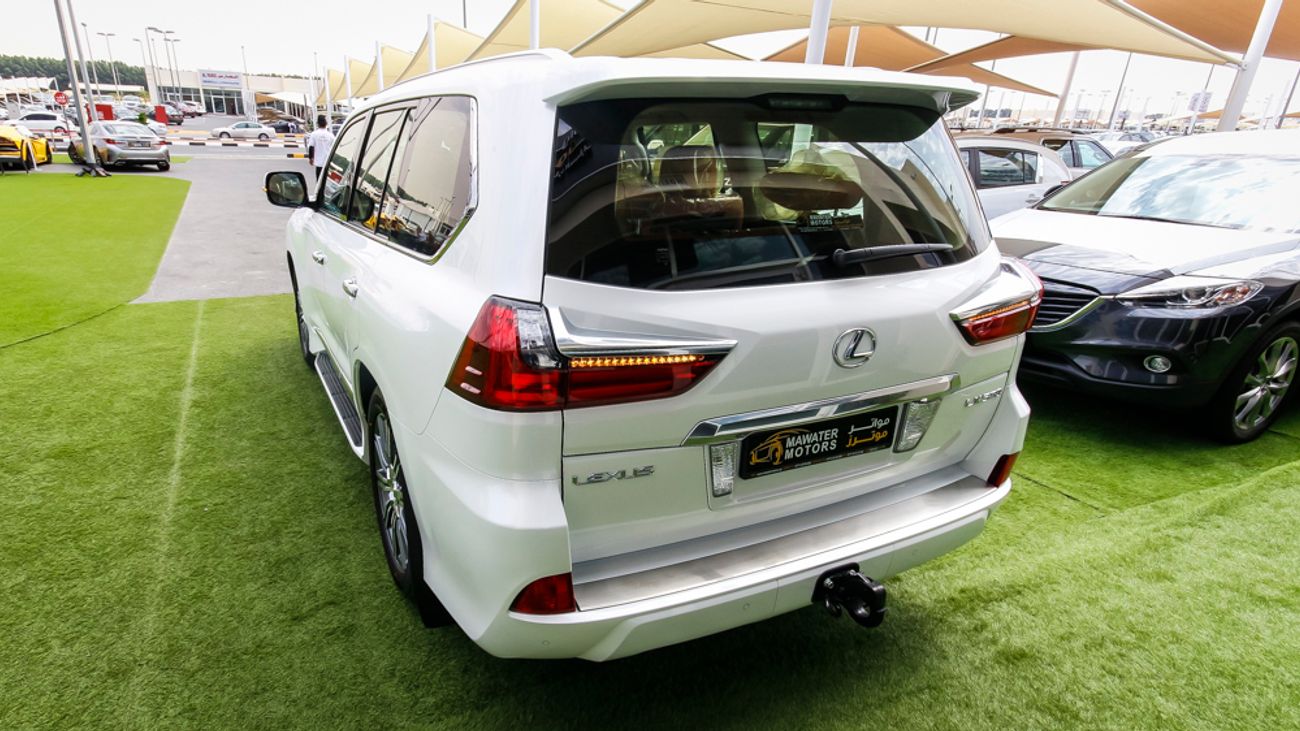 New Lexus LX570 2016 for sale in Dubai - 51702