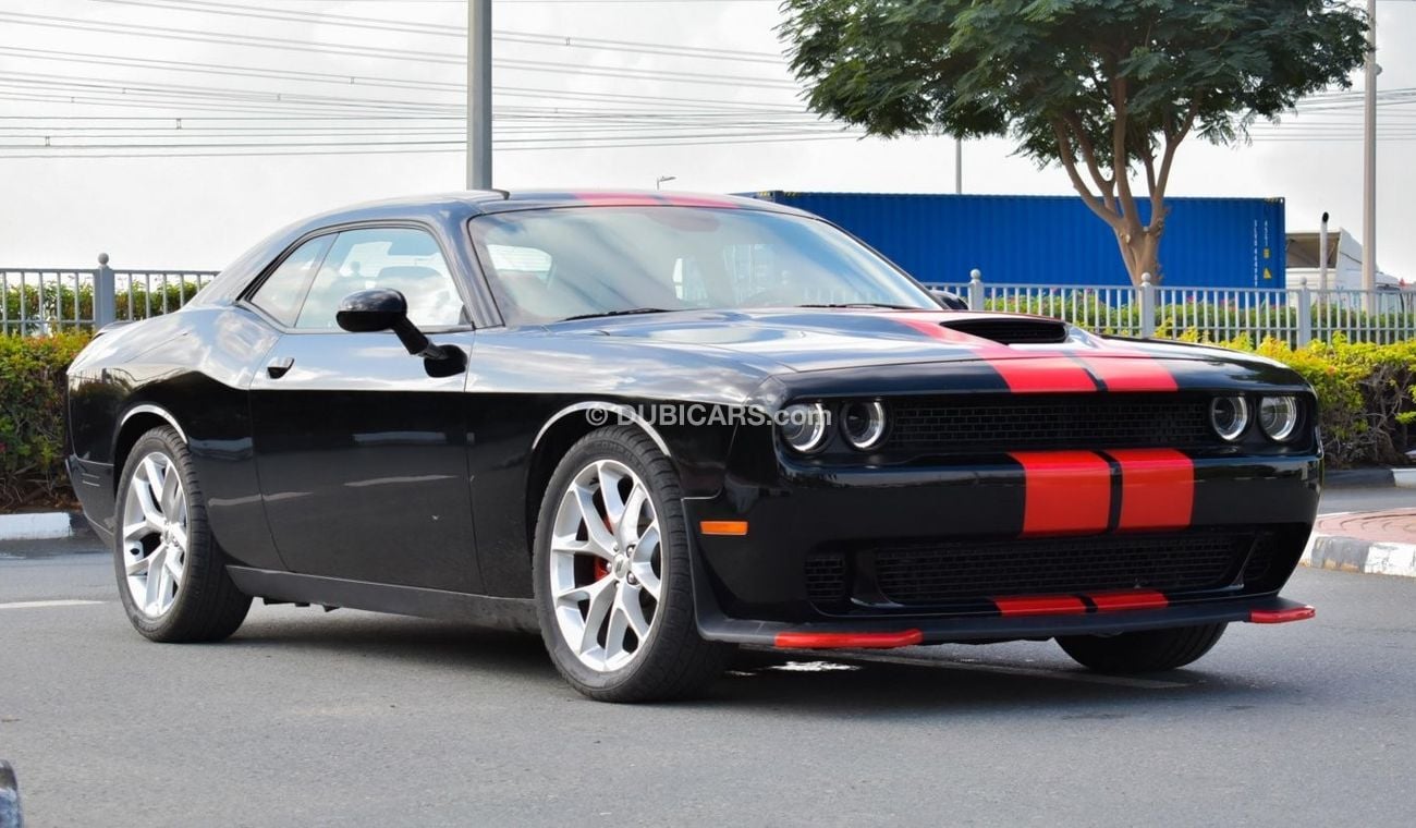 Used Dodge Challenger 3.6L V6 2020 for sale in Dubai - 572211