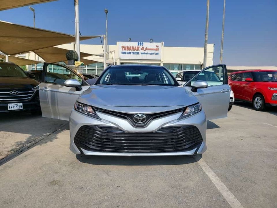 Used Toyota Camry Very clean car 2018 for sale in Dubai - 556933