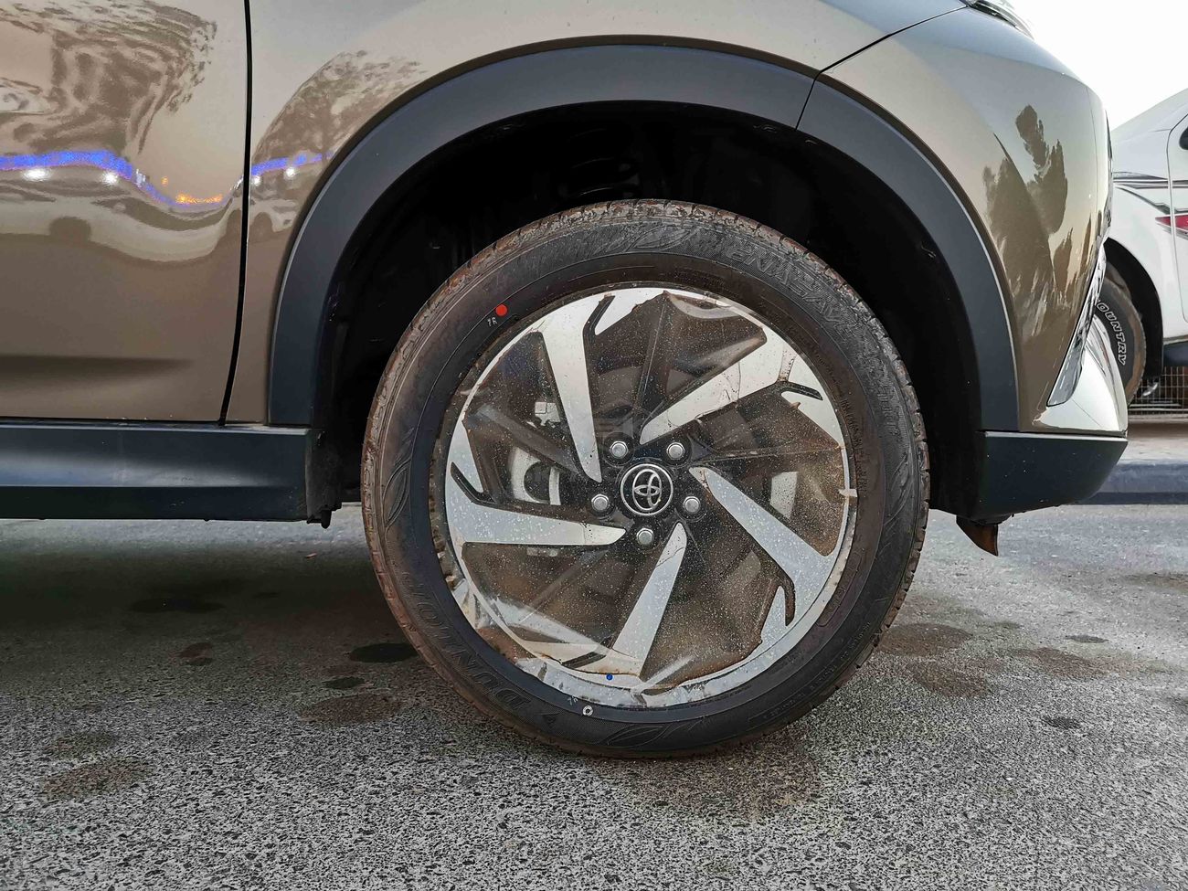 New Toyota Rush 1.5L PETROL, 17" ALLOY RIMS, TRACTION CONTROL, XENON ...