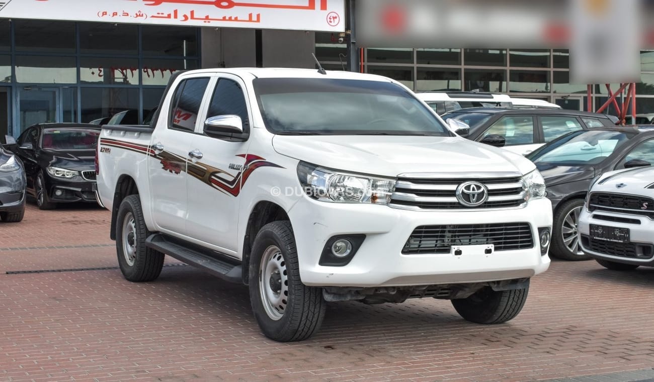 Used Toyota Hilux GL 2018 for sale in Dubai - 689598