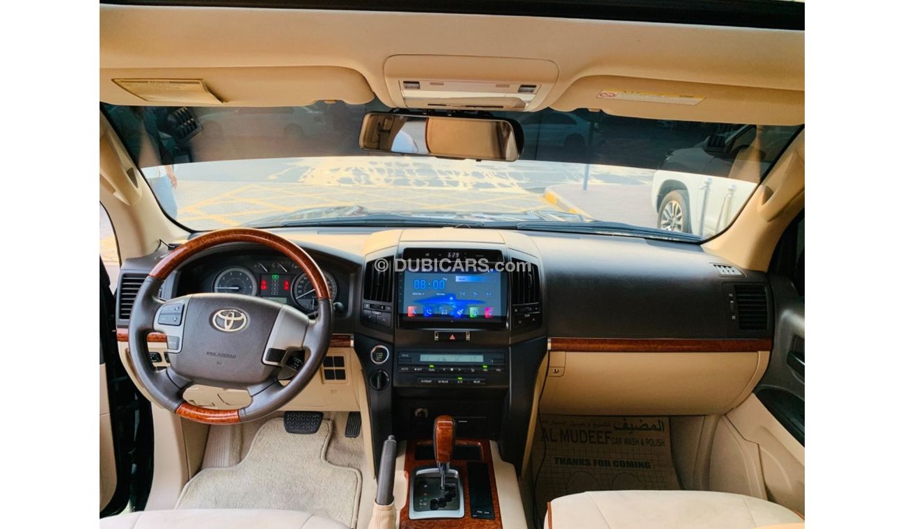 Used Toyota Land Cruiser GXR 2012 for sale in Dubai - 648824