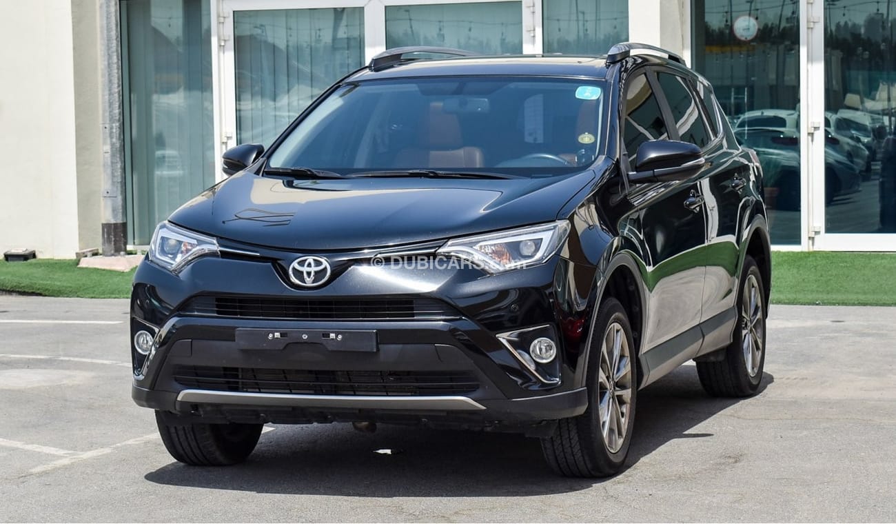 Used Toyota RAV4 VXR 2018 for sale in Dubai - 769332