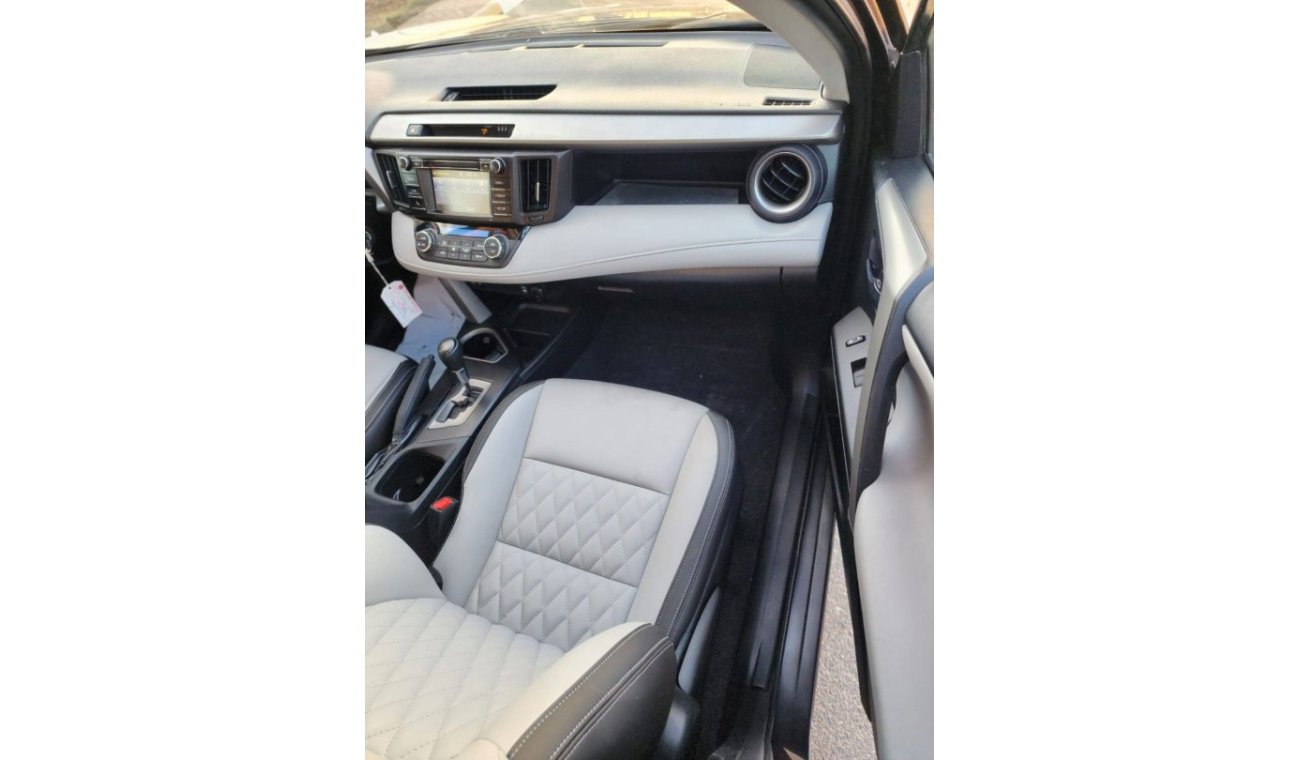 Used VX TOYOTA RAV4 XLE 2018 FULL OPTION 2018 for sale in Dubai - 712831