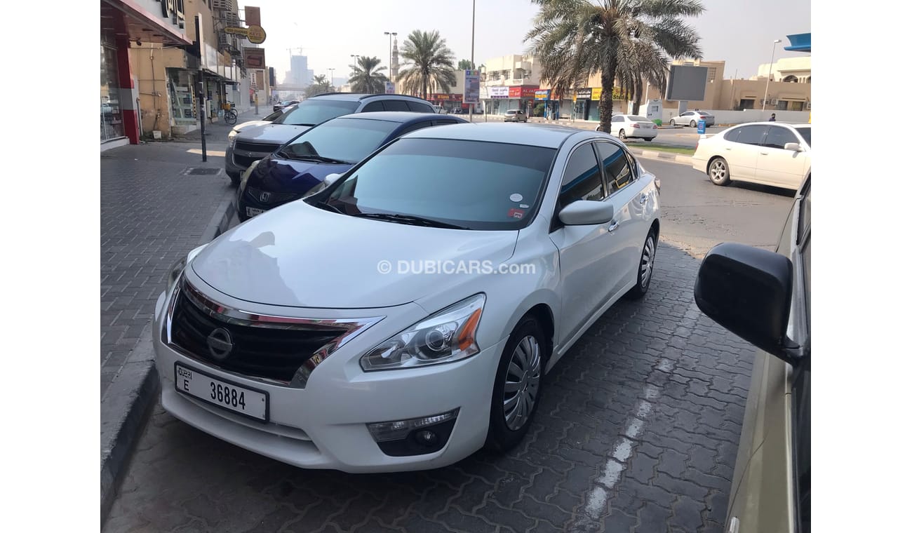 Used Nissan Altima SE 2015 for sale in Dubai - 460688