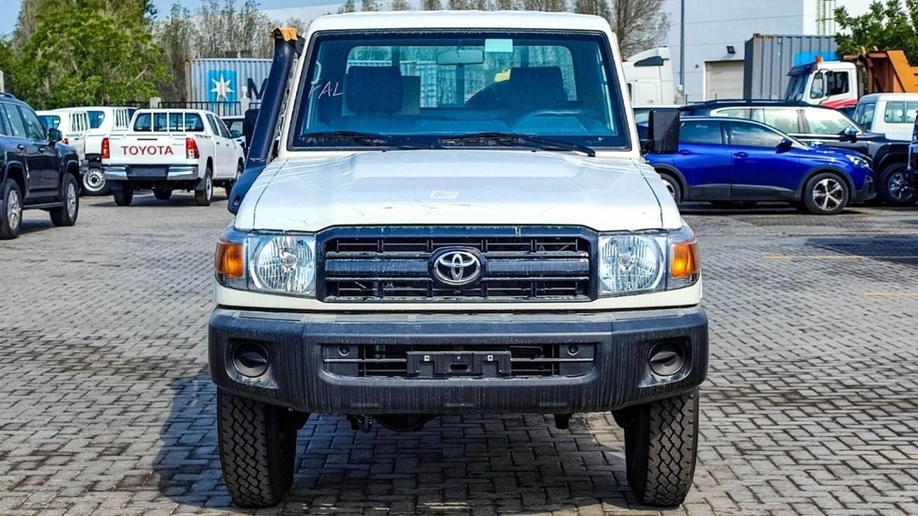 جديدة تويوتا لاند كروزر بيك آب LAND CRUISER LC79 4.0L V6 PETROL 2023 2023 للبيع في دبي - 759943