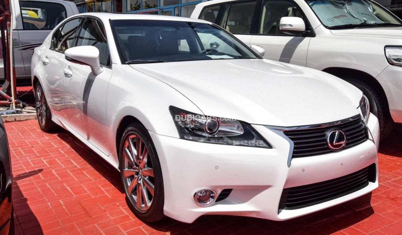 مستعملة لكزس GS 250 2014 للبيع في دبي - 160969