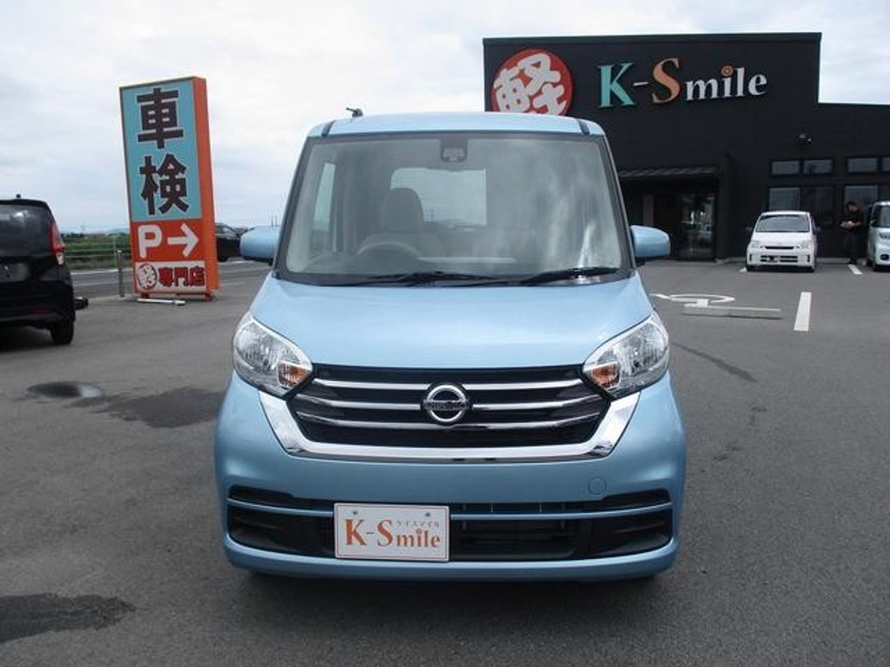 Used Nissan Z B21A 2018 for sale in Japan - 680791