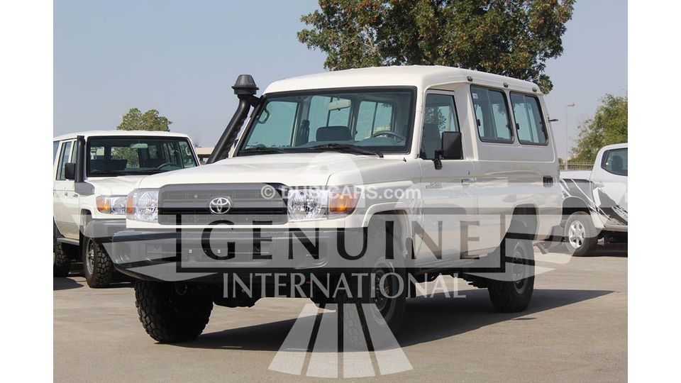 New Toyota Land Cruiser 70 HZJ78 - 13 Str - 4.2L V6 Dsl - 2021 Model ...