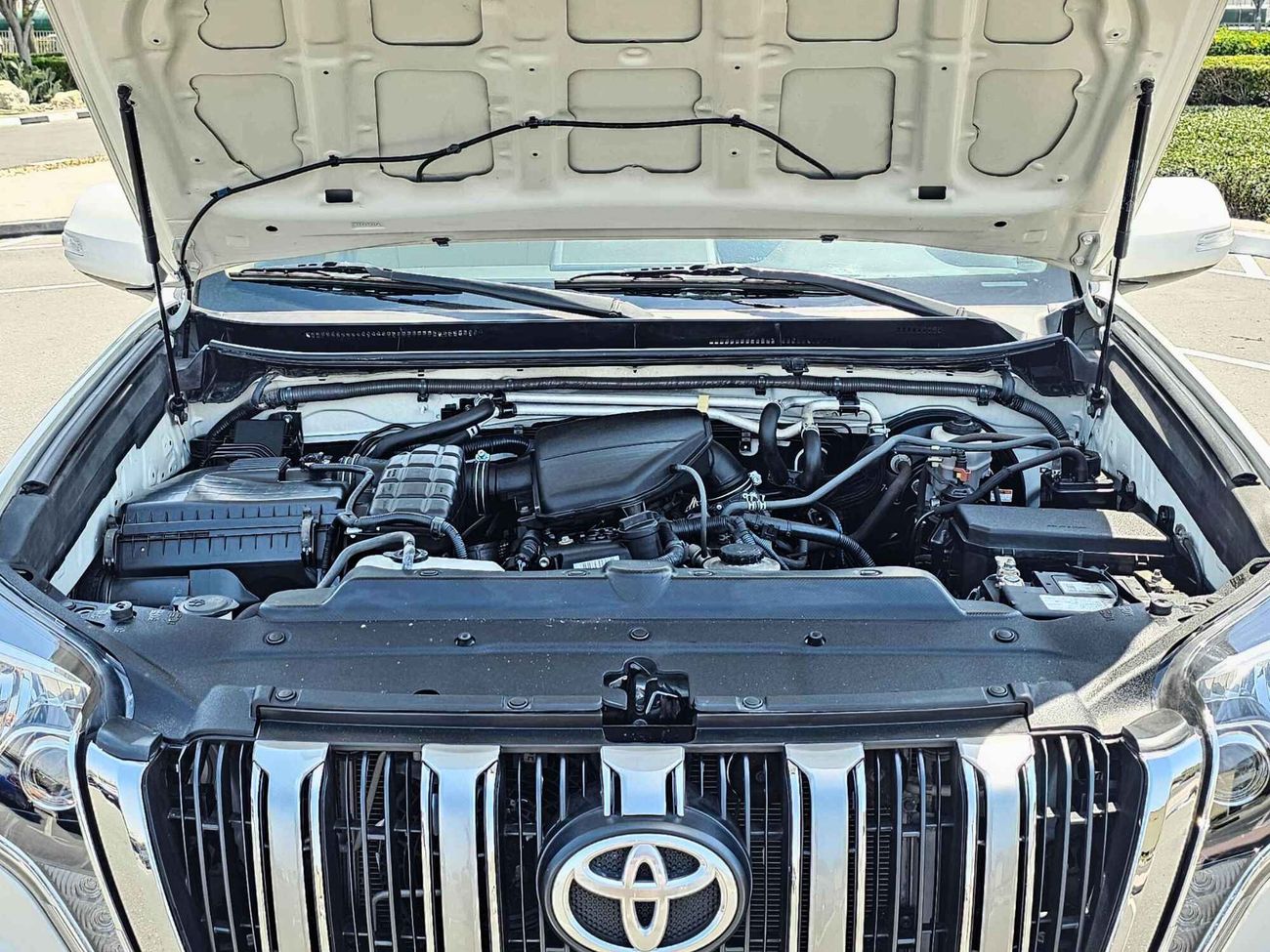 Used Toyota Prado GXR V4/ MID OPT/ LEATHER/ DVD REAR CAMERA/ DOWN TYRE ...