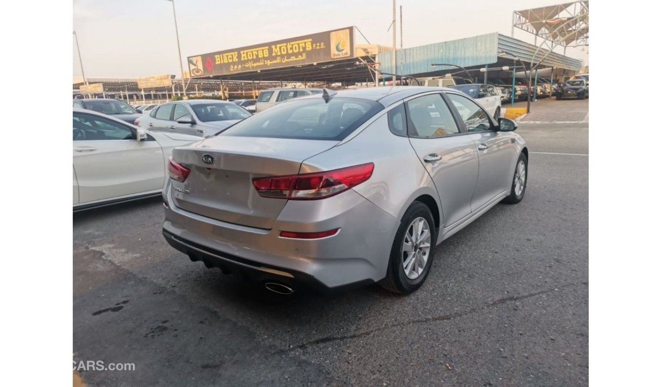 Used Kia Optima 2019 for sale in Dubai - 536448