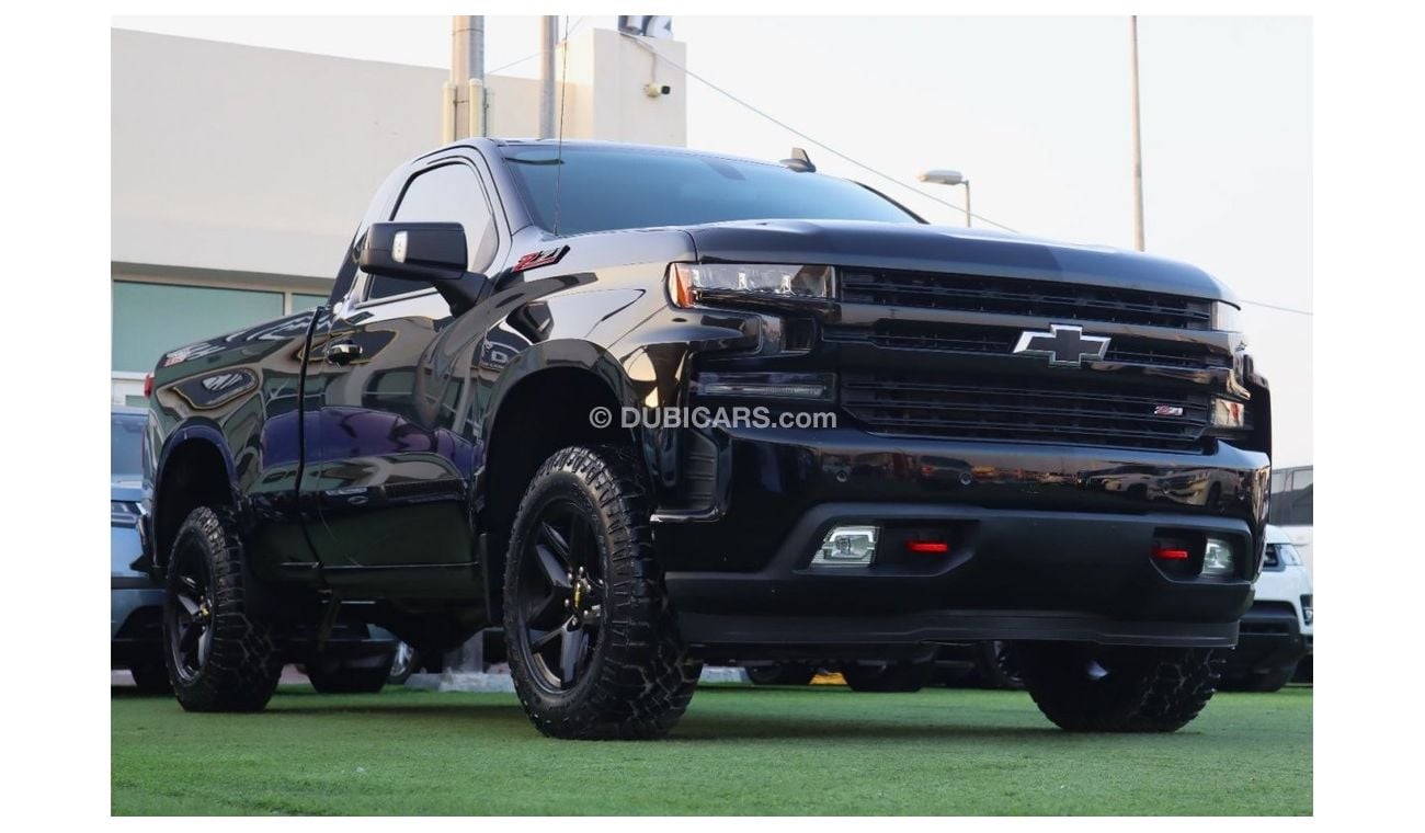 Used Chevrolet Silverado Trail Boss 2020 for sale in Sharjah - 688683