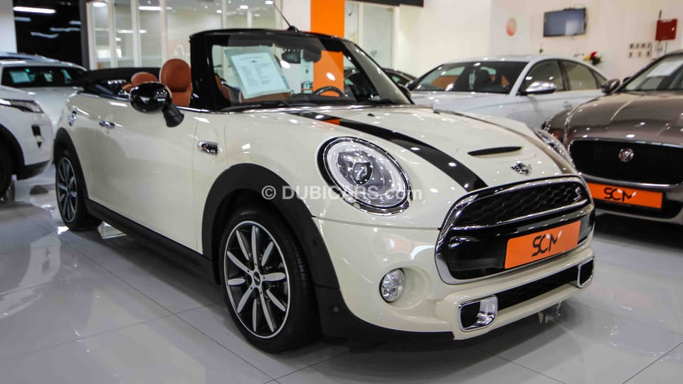 Mini Cooper S Cabrio for sale: AED 110,000. Beige, 2017