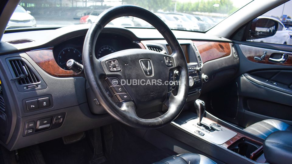 مستعملة هيونداي جينيسس VS380 2010 للبيع في دبي - 628713