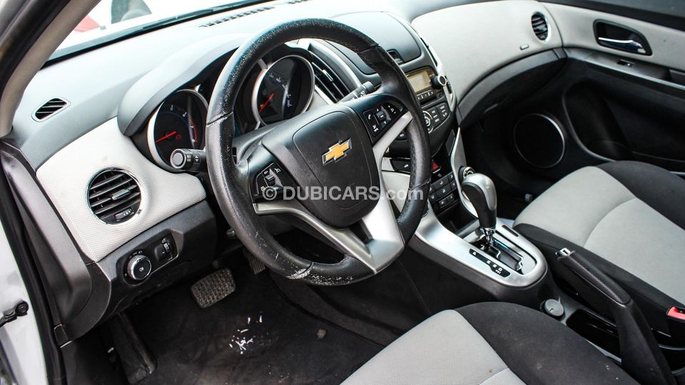 Used Chevrolet Cruze LS 2016 for sale in Dubai - 313725