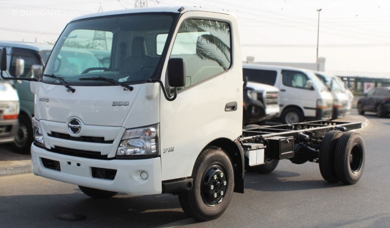 New Hino 300 XZU 710L 6.5 TON 300S WIDE CAB 4X2 (Export Only) 2024 for sale in Dubai - 683873