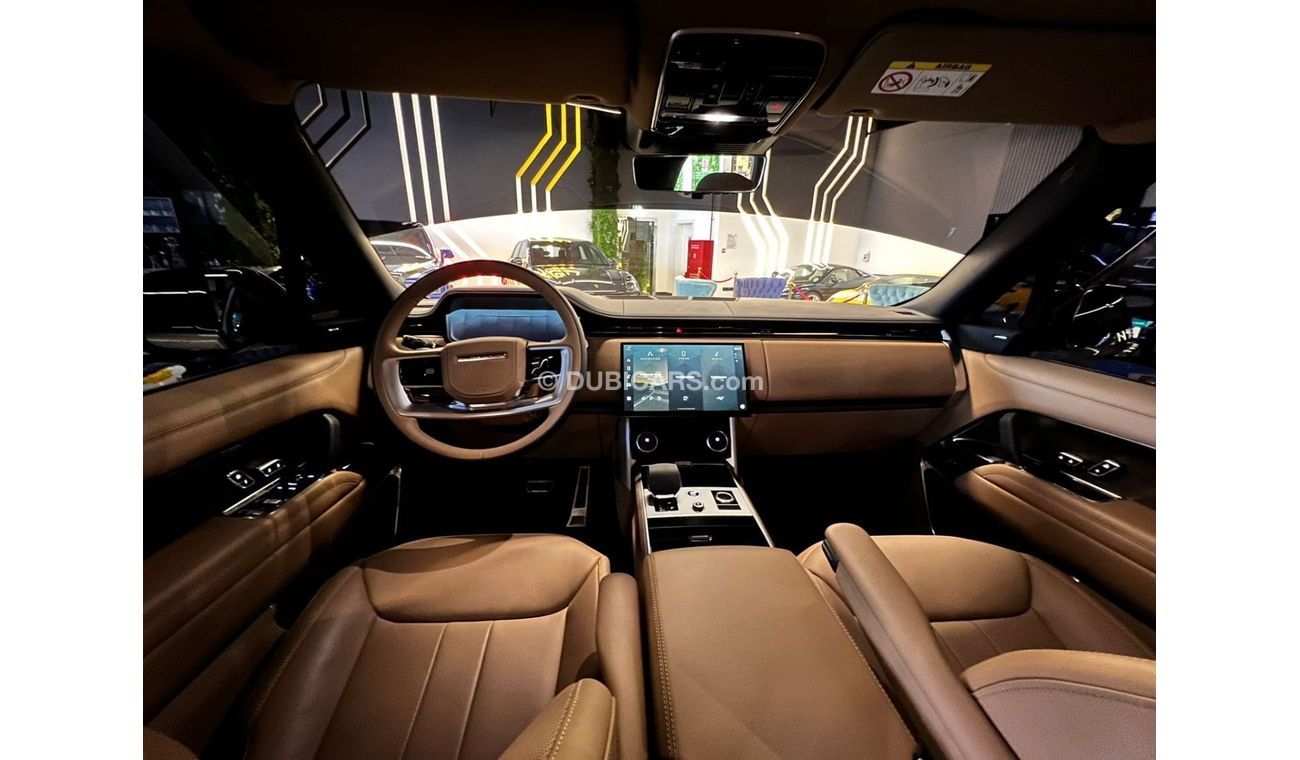 Used Land Rover Range Rover 2023 for sale in Dubai - 682931
