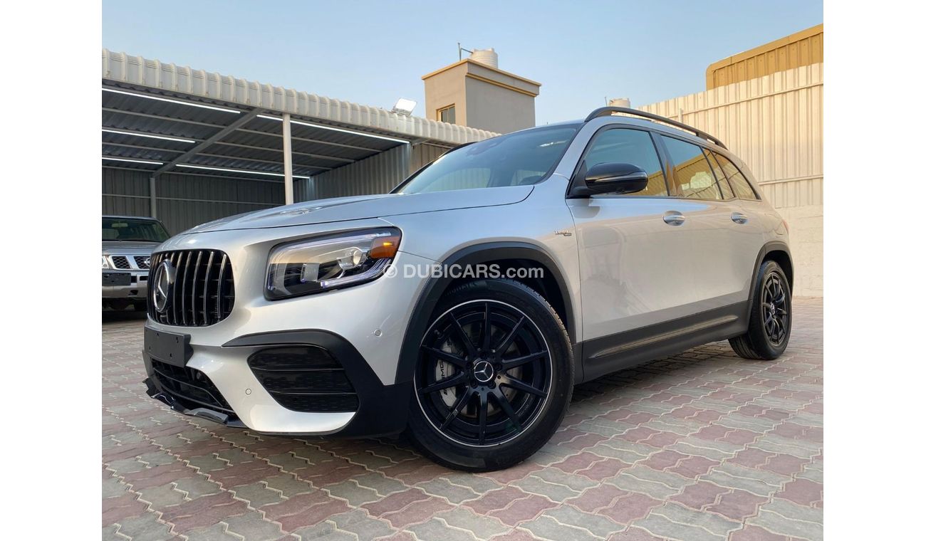 Used Mercedes-Benz GLB 35 2022 for sale in Dubai - 631692