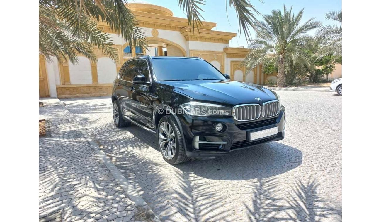 مستعملة بي أم دبليو X5 4.4L TT V8 2014 للبيع في الشارقة - 633864