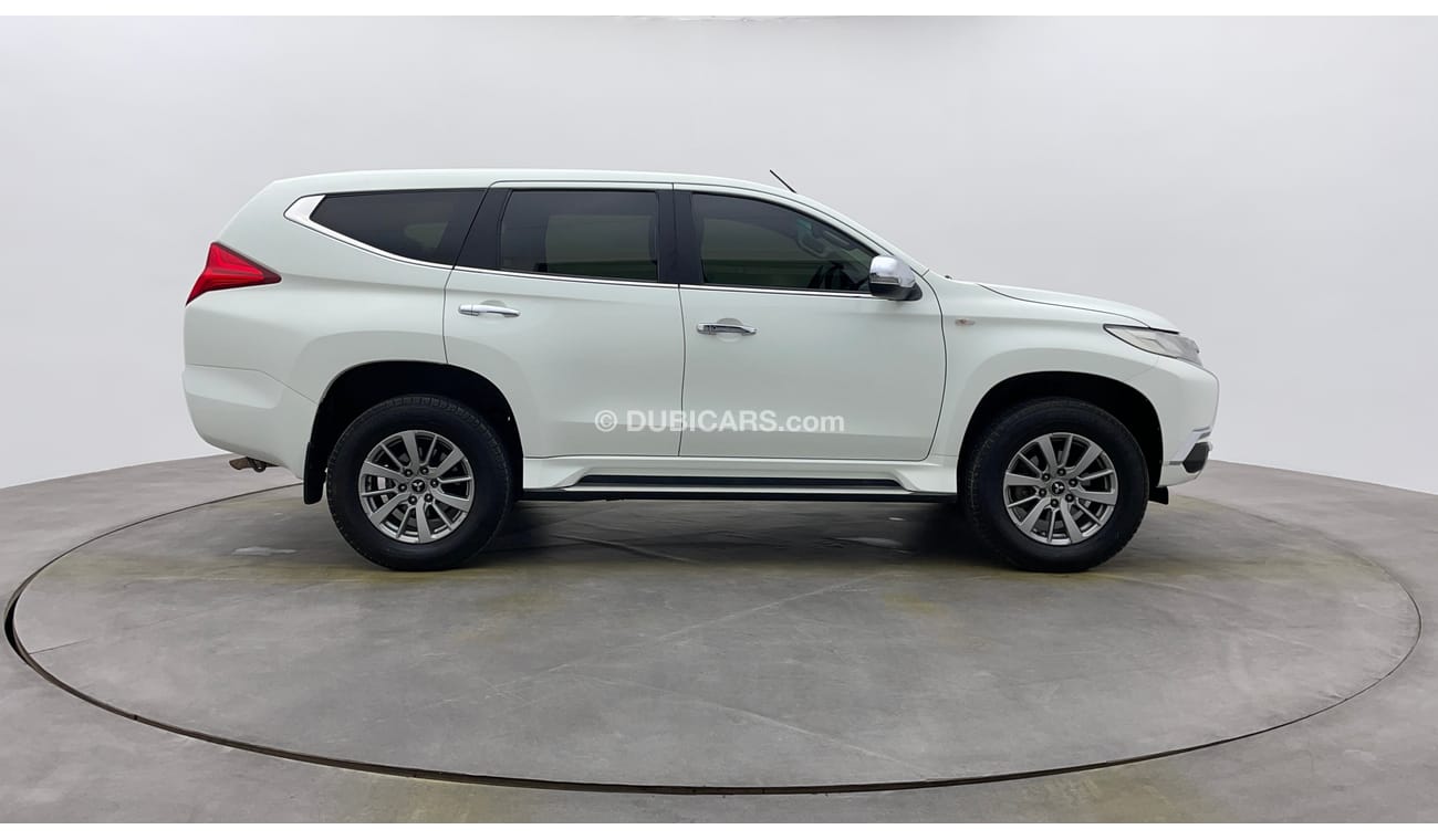 Used Mitsubishi Montero SPORT 3000 2017 for sale in Dubai - 473788