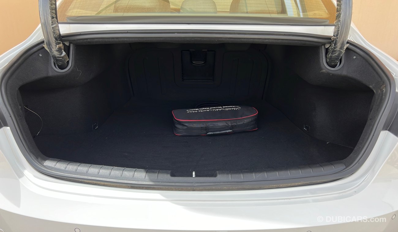 Used Hyundai Azera 3500 2021 for sale in Dubai - 566957