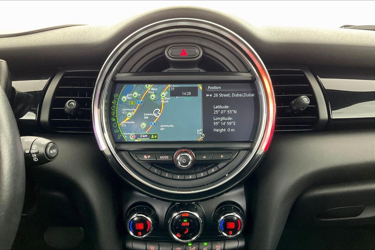 Used Mini Cooper S Standard 2016 for sale in Dubai - 639296