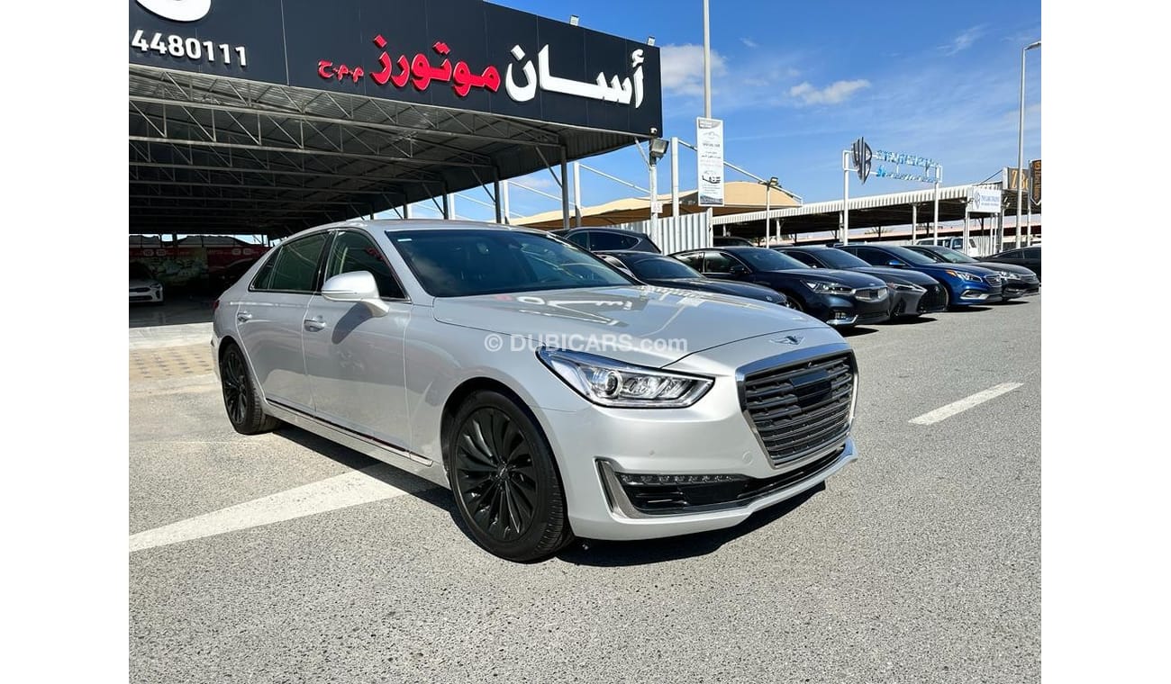 Used Genesis G90 Royal 2017 for sale in Dubai - 578099