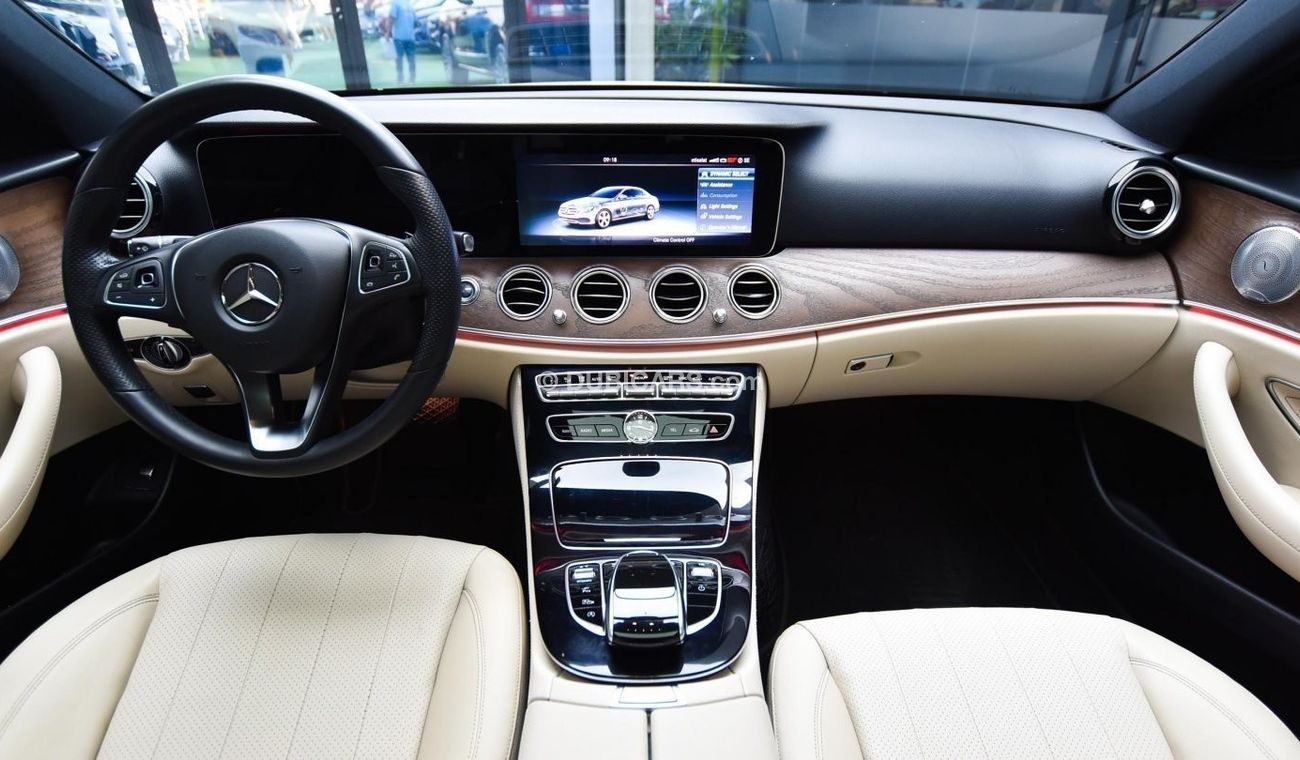 Used Mercedes-Benz E300 4matic 2017 for sale in Sharjah - 552991